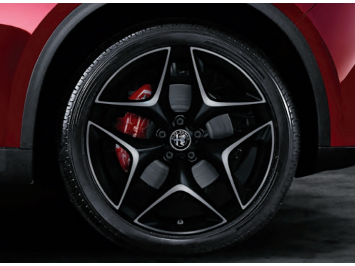 OEM Alfa Romeo Stelvio Parts & Accessories | Mopar Online Parts