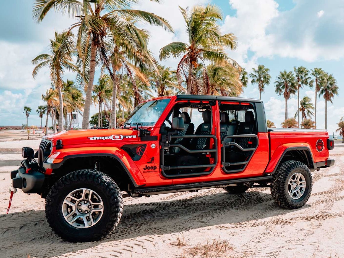 Genuine Mopar Decals, Emblems & Stripes | Mopar Online Parts