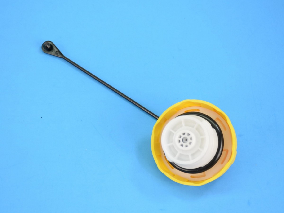 Mopar Gas Cap E85 Flex Fuel Yellow - 52030379AB | Mopar Online Parts