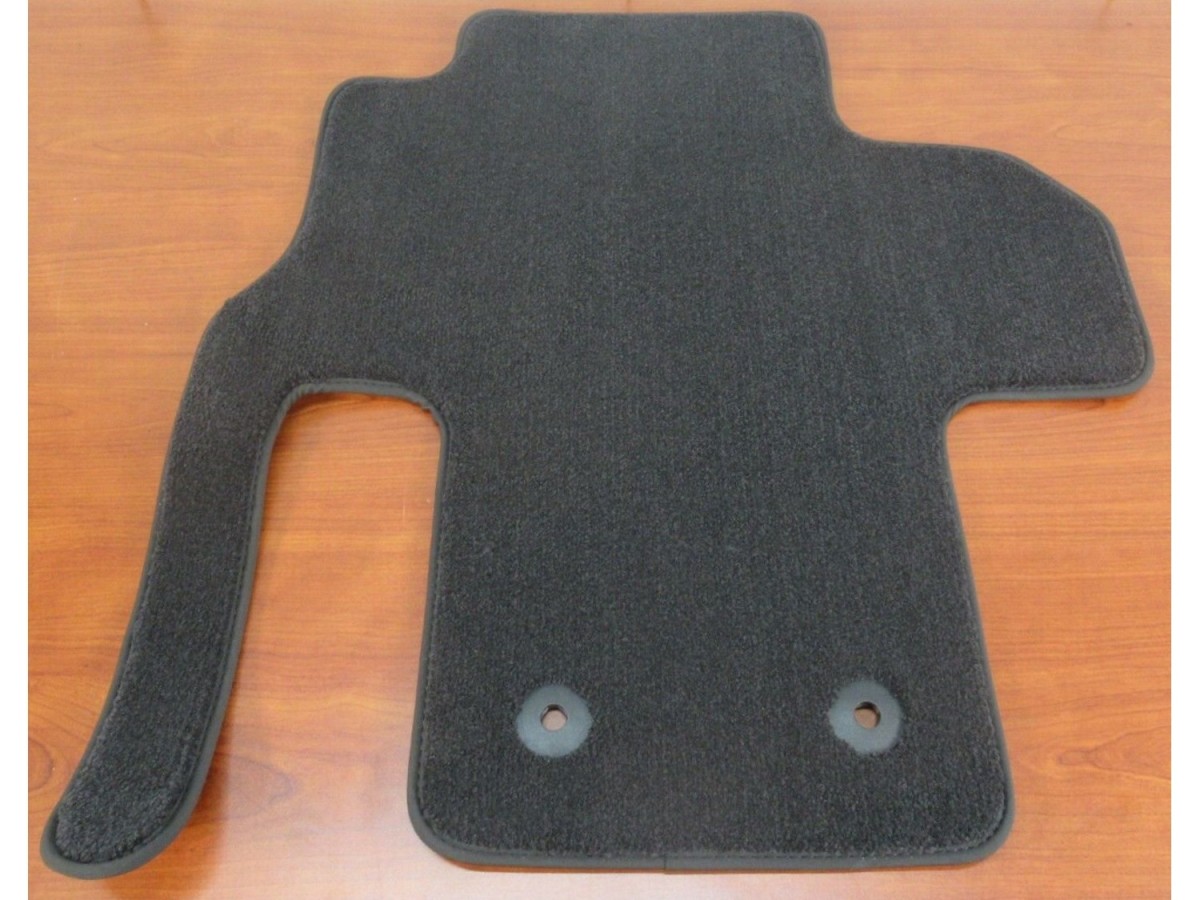 Mopar Premium Carpeted Floor Mats For First And Second Rows Black Kit ...