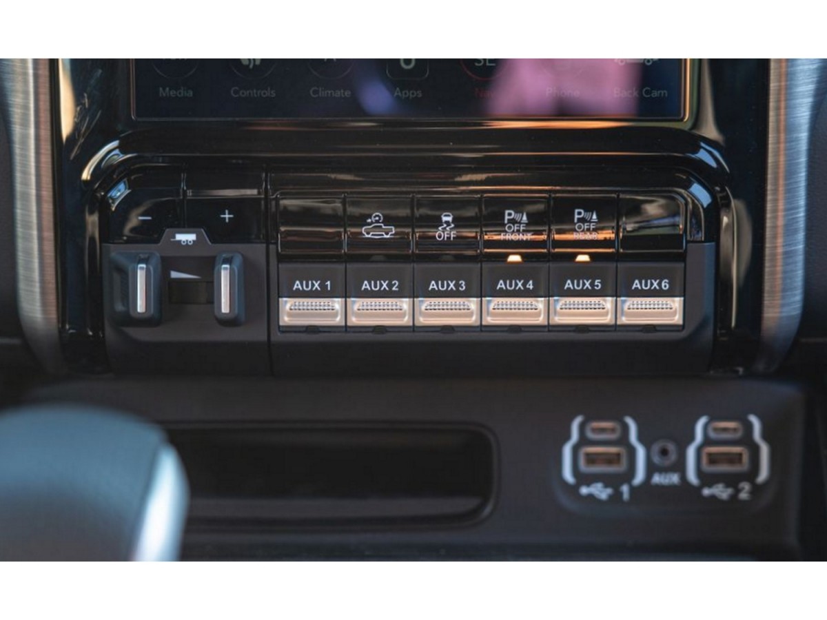 Authentic Mopar Auxiliary Upfitter Switch Kit - 82216449AC | Mopar ...