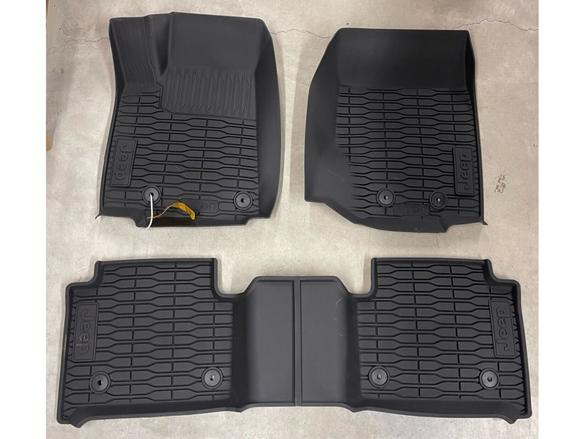 Mopar All Weather Floor Mats For Two Row With Gas Engine - 82216590AA ...